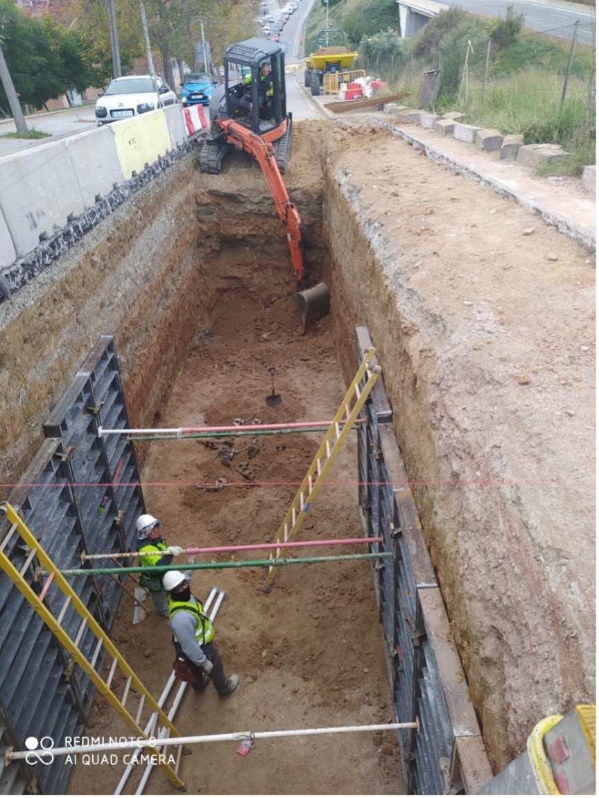 Excavación de zanja convencional - Octel Delcat